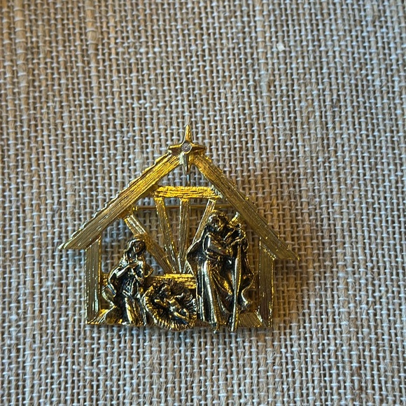 Jewelry | Christmas Nativity Scene Pin Brooch | Poshmark